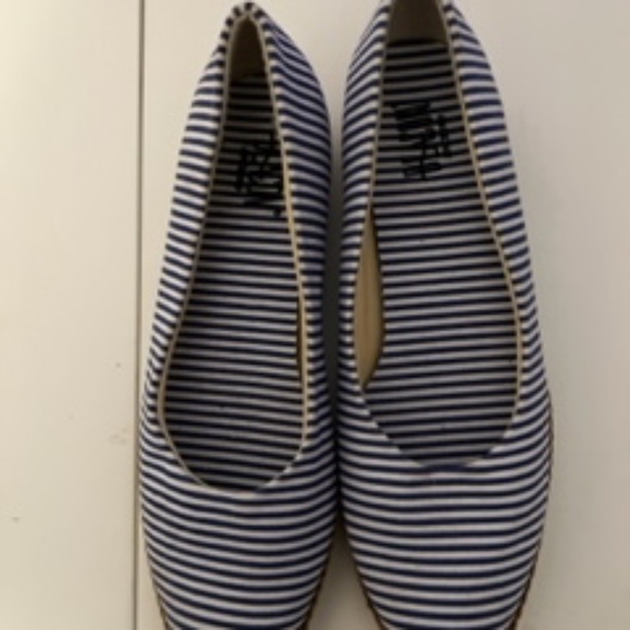 Shoes | Beacon Shoe | Poshmark